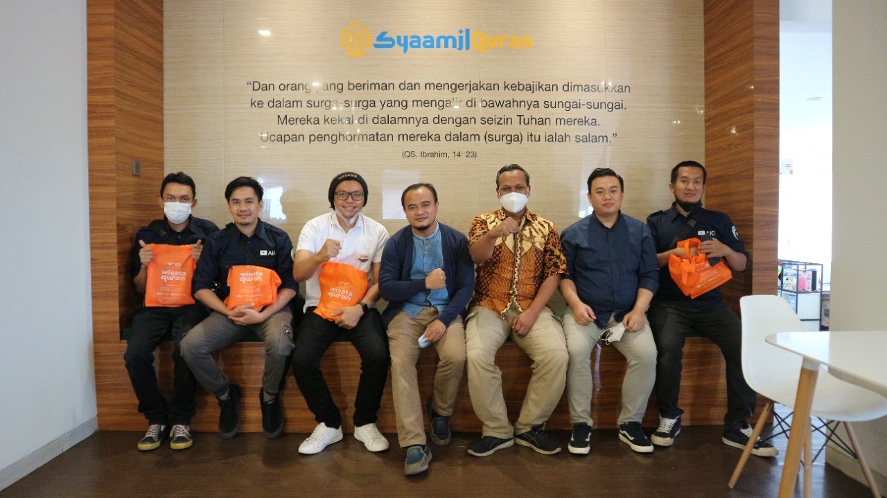 Youtubers Aya Ibrahim Berkesempatan Untuk Berkunjung ke Kantor Syaamil ...